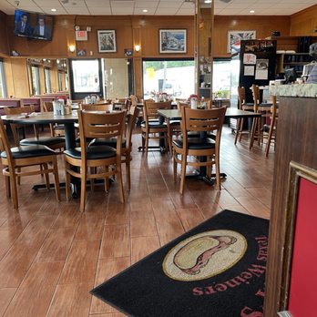 MANNY’S TEXAS WEINER - Updated May 2024 - 102 Photos & 127 Reviews ...