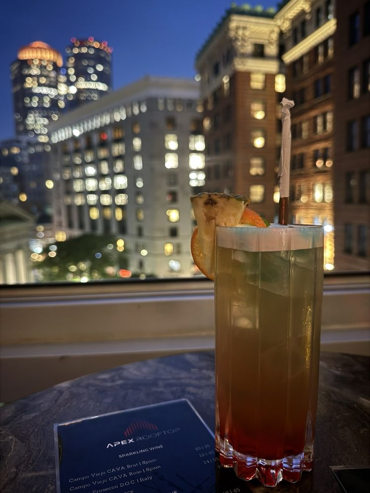 Apex Rooftop Bar And Lounge, Boston | Roadtrippers