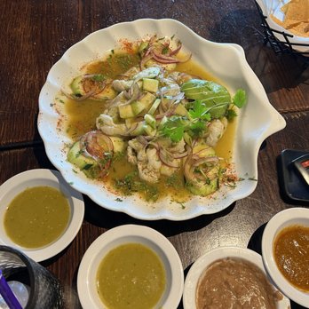 XCLUSIVE MEXICAN KITCHEN - Updated August 2024 - 448 Photos & 381 ...