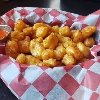 GOLD NUGGET TAVERN & GRILLE - Updated November 2025 - 211 Photos & 343 ...