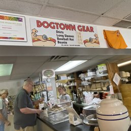 DOGTOWN - Updated January 2026 - 605 Photos & 893 Reviews - 691 Monroe ...
