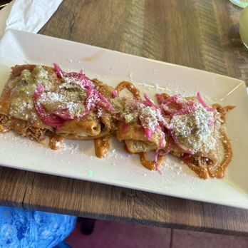 PINK AGAVE - Updated March 2025 - 137 Photos & 71 Reviews - 129 E Pine ...