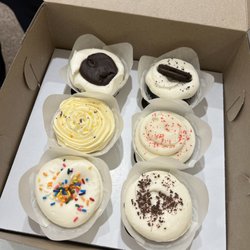 Best Birthday Cake Bakeries Near Me - June 2023: Find Nearby Birthday ...