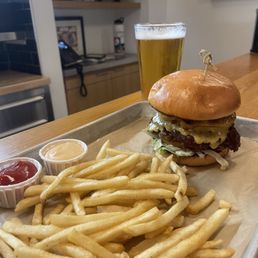 WALLY & BUCK - Updated December 2025 - 77 Photos & 124 Reviews - 319 E ...