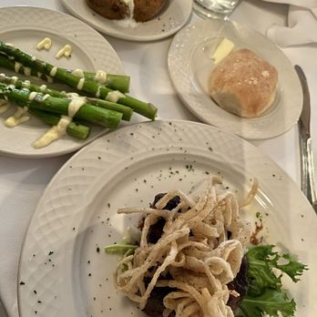 MERRICK INN - Updated July 2025 - 279 Photos & 271 Reviews - 1074 ...