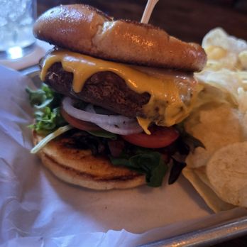 ROYCE - Updated July 2025 - 396 Photos & 276 Reviews - 115 Ridge St ...