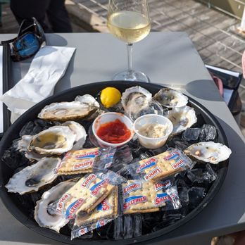 HALF SHELL DOCKSIDE - Updated April 2025 - 260 Photos & 223 Reviews ...