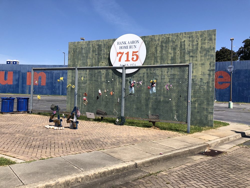 HANK AARON HOME RUN WALL - Updated February 2025 - 18 Photos - 521 ...