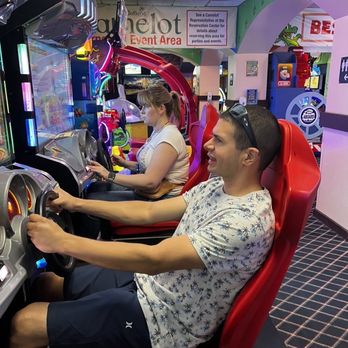 CAMELOT GOLFLAND - 743 Photos & 591 Reviews - 3200 E Carpenter Ave ...