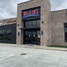 WALK-ONS SPORTS BISTREAUX - Updated July 2025 - 28 Photos & 15 Reviews ...