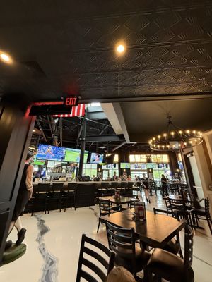 OLD DETROIT BAR & GRILLE - Updated December 2025 - 27 Photos & 16 ...