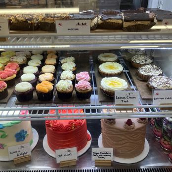 RED BIRD BAKERY - Updated October 2024 - 284 Photos & 245 Reviews - 556 ...