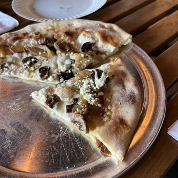 PIZZA NONO - Updated April 2025 - 214 Photos & 283 Reviews - 925 East ...