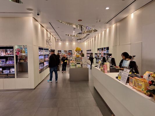 POP MART - Updated June 2025 - 48 Photos & 13 Reviews - 540 N Michigan ...