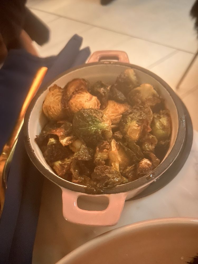 AVANA - Updated April 2025 - 61 Photos & 24 Reviews - 2200 Benjamin ...