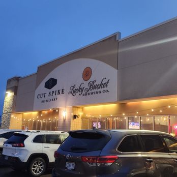 LUCKY BUCKET BREWING COMPANY - Updated December 2025 - 78 Photos & 63 ...