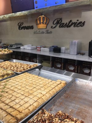 CROWN PASTRIES - 97 Photos & 35 Reviews - Bakeries - 2086 Lawrence ...