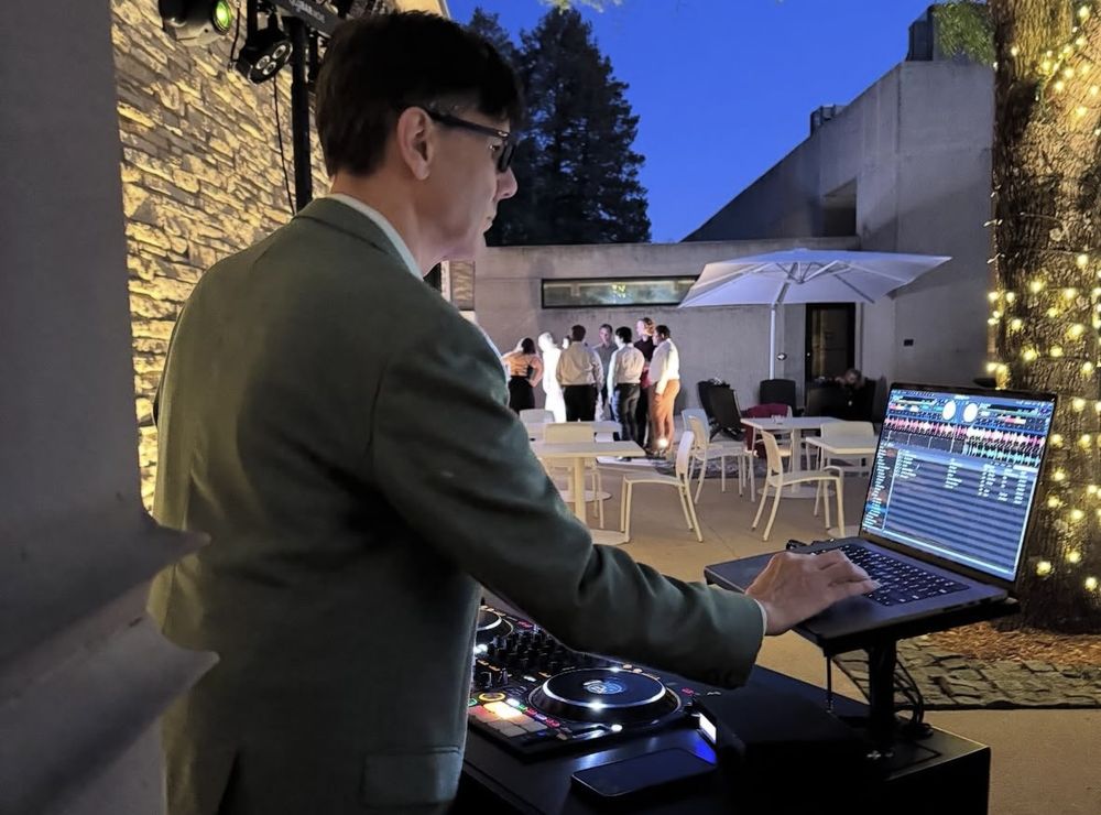 BLUE MOON BEATS - Updated December 2025 - 21 Photos & 42 Reviews ...