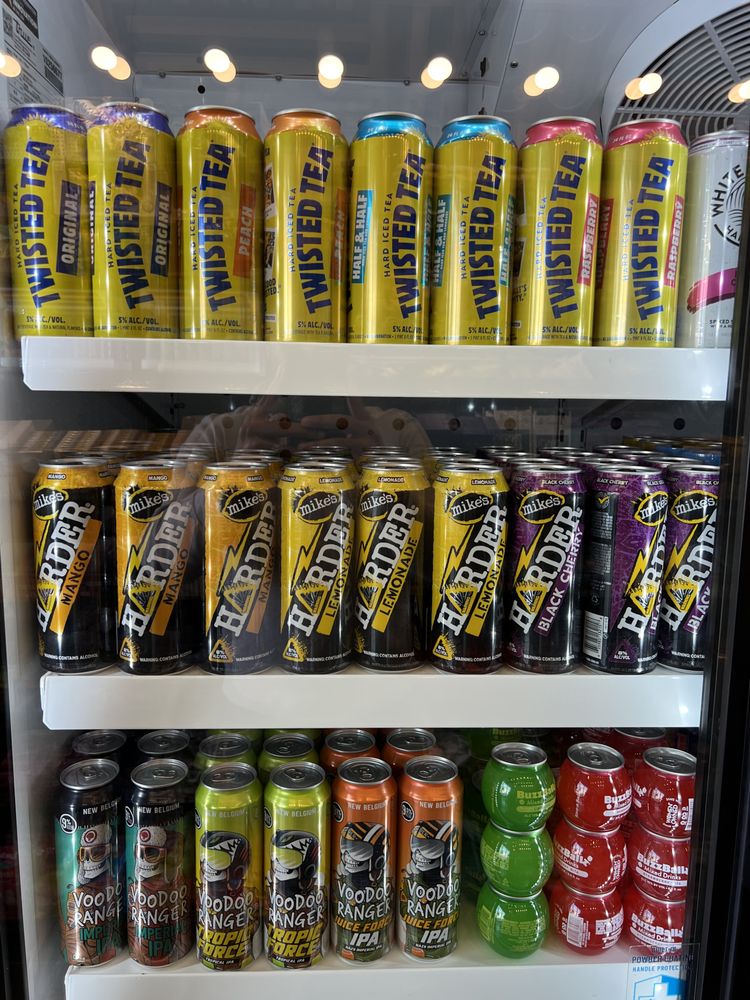 CHEERS CORNER - Updated October 2025 - 137 Photos - 12 Wilson Ave ...