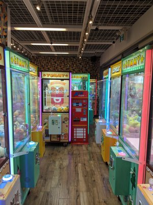 CLAW ME BABY - Updated January 2026 - 11 Photos - 4300 Steeles Avenue E ...