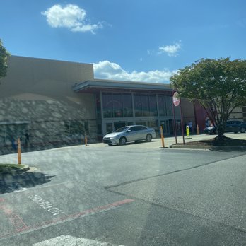 TARGET - Updated October 2025 - 70 Photos & 18 Reviews - 250 S Colonial ...