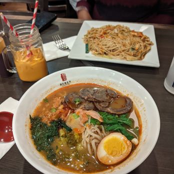 REREN LAMEN N BAR - Updated September 2024 - 64 Photos & 42 Reviews ...