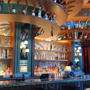 CATCH - Updated December 2025 - 274 Photos & 125 Reviews - 200 S Pointe ...