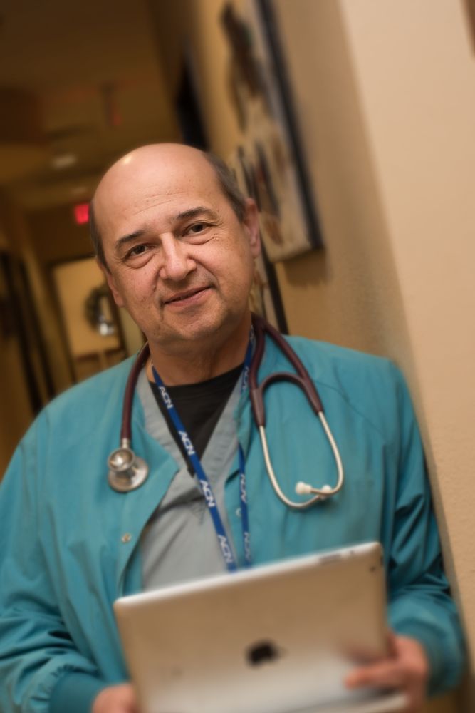 MOMDOC - Updated December 2025 - 10 Reviews - 8410 W Thomas Rd, Phoenix ...