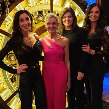 VAULT - Updated December 2025 - 289 Photos & 115 Reviews - 2017 9th St ...