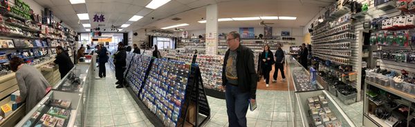 CALI GAMES - 59 Photos & 118 Reviews - Video Game Stores - 14401 ...