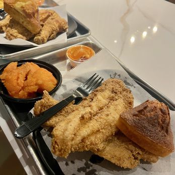 CORNBREAD - NEWARK - Updated December 2025 - 168 Photos & 192 Reviews ...