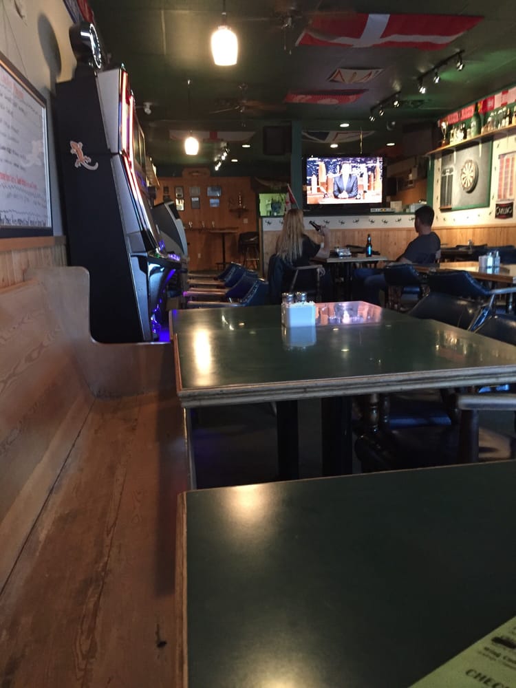 LIZARD’S PUB & EATERY - Updated December 2025 - 11B 7 Street SE ...