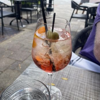 ELLA’S ITALIAN PUB - ELMHURST - Updated July 2025 - 168 Photos & 87 ...