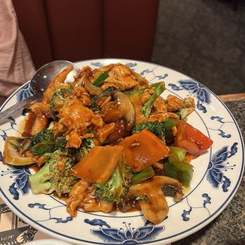 CHINATOWN INN - Updated July 2025 - 212 Photos & 317 Reviews - 520 3rd ...