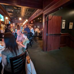 HAL’S THE STEAKHOUSE - Updated December 2025 - 935 Photos & 1001 ...