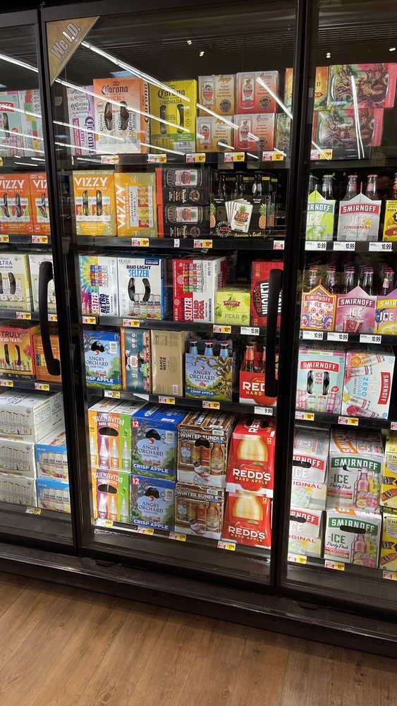 FREEDOM GAS STATION - Updated August 2025 - 10 Photos - 35298 Yucaipa ...