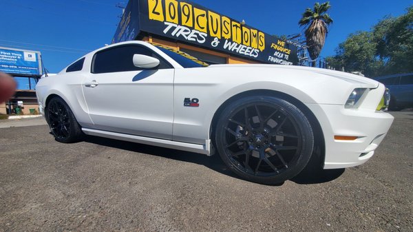 209 CUSTOMS TIRES & WHEELS - Updated August 2025 - 209 Photos & 43 ...