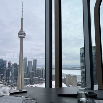 AERA - Updated September 2025 - 202 Photos & 44 Reviews - 8 Spadina ...