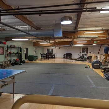 MESA RIM CLIMBING CENTER - MIRA MESA - Updated October 2025 - 177 ...