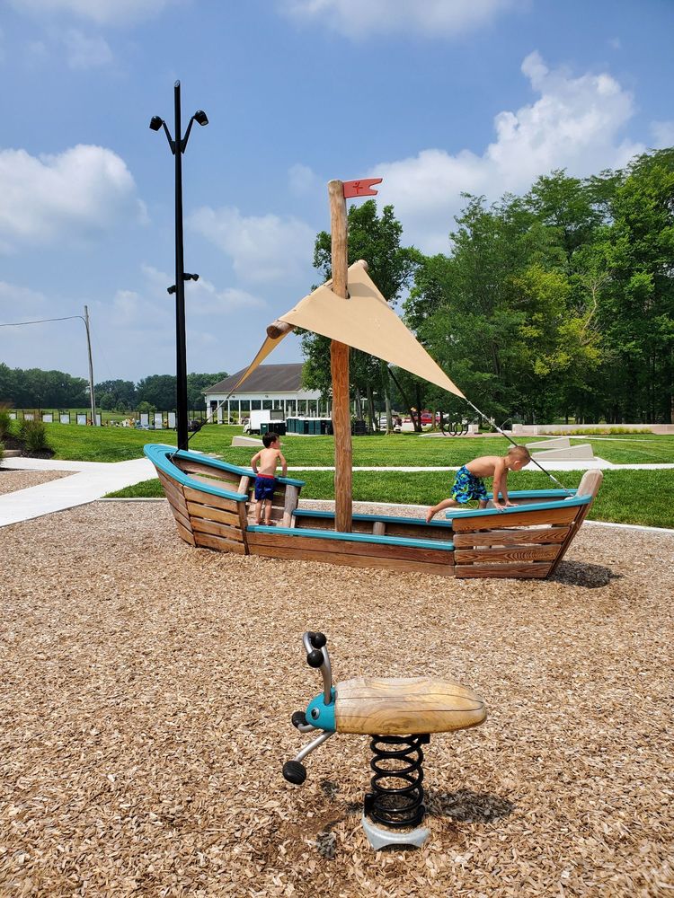 RIVERSIDE PARK - Updated July 2025 - 19 Photos - 100 W Water St ...