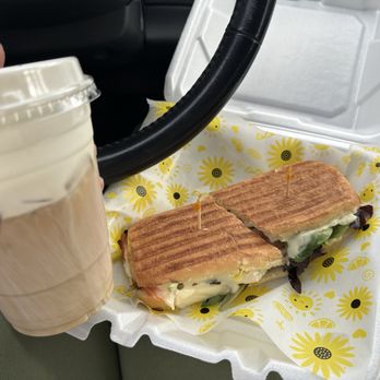 SWEET B CAFE - Updated May 2024 - 77 Photos & 24 Reviews - 945 Cromwell ...