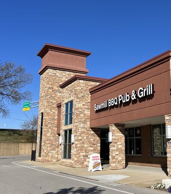 SAWMILL BBQ PUB & GRILL - Updated October 2025 - 65 Photos & 89 Reviews ...