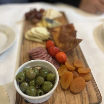 CAFÉ ROMA - Updated December 2025 - 86 Photos & 149 Reviews - 220 N ...