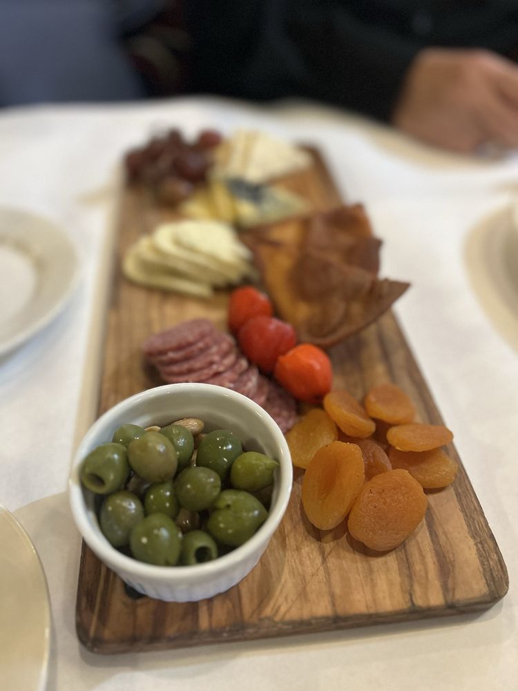 CAFÉ ROMA - Updated April 2025 - 78 Photos & 141 Reviews - 220 N Ocoee ...