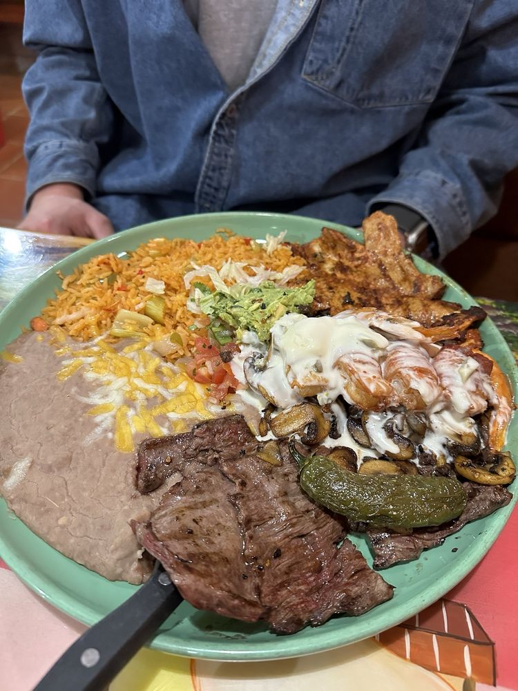 EL TAPATIO - Updated September 2024 - 16 Photos & 46 Reviews - 353 Main ...