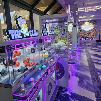 THE CLAW ARCADE - Updated May 2024 - 841 Photos & 770 Reviews - 4850 W ...