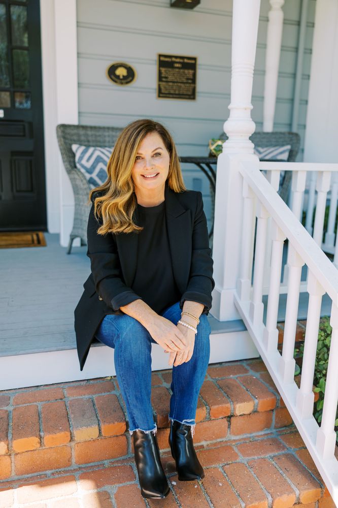 KELLY GARGIULO - Updated October 2025 - 26 Reviews - 201 N Civic Dr ...