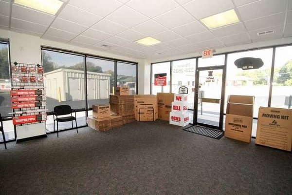 SECURCARE SELF STORAGE - Updated August 2025 - 22 Photos - 13306 W Hwy ...