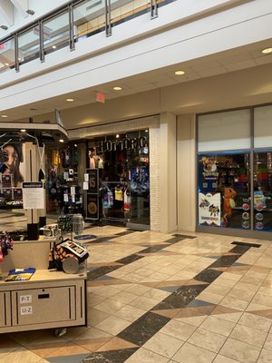 FLORENCE MALL - Updated March 2025 - 195 Photos & 64 Reviews - 2028 ...