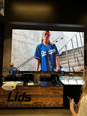 LIDS - Updated December 2025 - 23 Photos & 12 Reviews - 3791 S Las ...